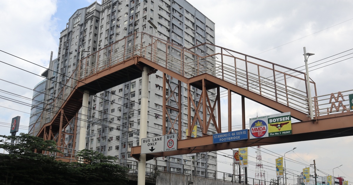 Marcos orders demolition of 'Mt. Kamuning' footbridge; DOTr to replace it with lower one that ...